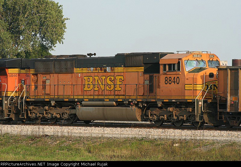 BNSF 8840
